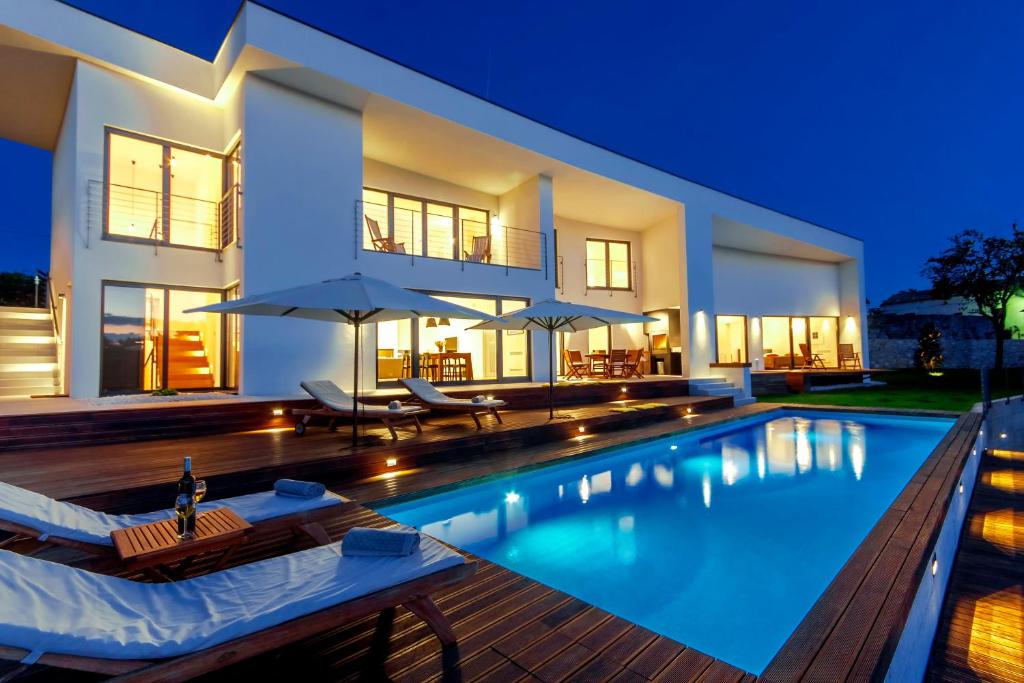 Contact Argon Construction: Get in Touch Today